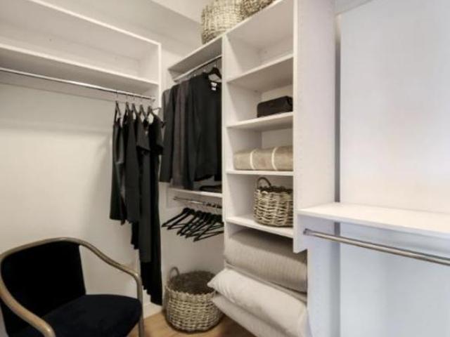 2 Br, 2 bath, Apartment 229 Park Ave