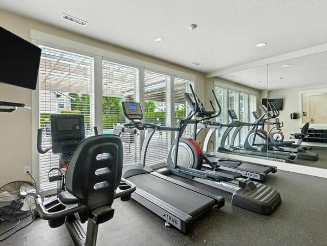 2 Br, 2 bath, Apartment 2201 NE 112th Ave