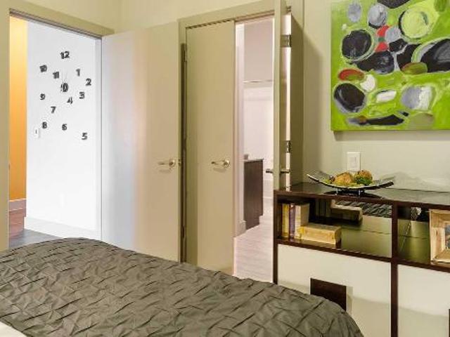 2 Br, 2 bath, Apartment 2225 N Harwood St