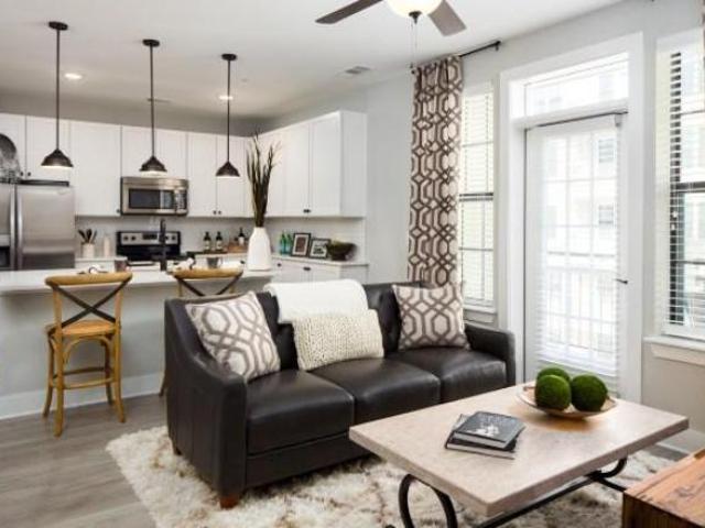 2 Br, 2 bath, Apartment 222 Colonial Homes Dr NW