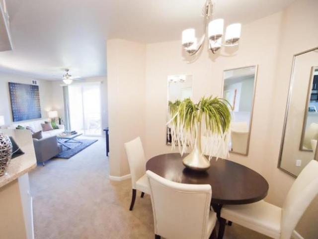 2 Br, 2 bath, Apartment 2230 Valley View Parkway