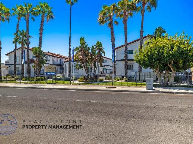 2 Br, 2 bath, Apartment 2230 W Lincoln Ave