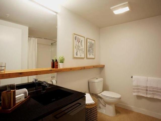 2 Br, 2 bath, Apartment 22 NE 2nd Ave