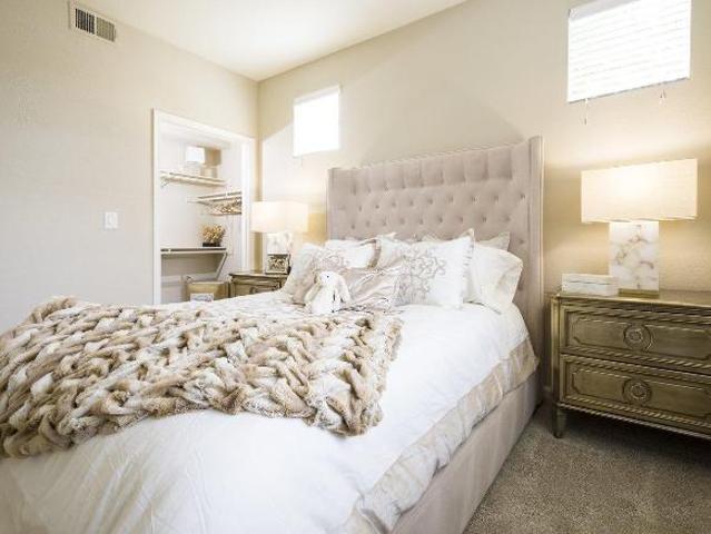 2 Br, 2 bath, Apartment 2300 Iron Point Road