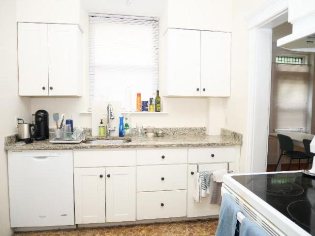 2 Br, 2 bath, Apartment 231 Saint Paul St