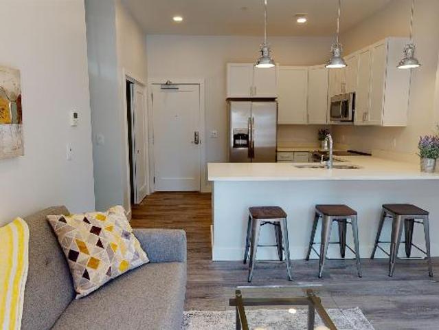 2 Br, 2 bath, Apartment 231 Washington St