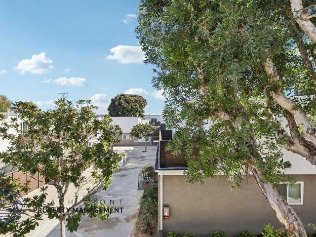 2 Br, 2 bath, Apartment 23330 Arlington Ave