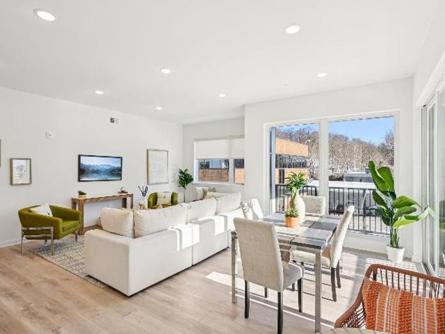2 Br, 2 bath, Apartment 23 Rock Hill Road