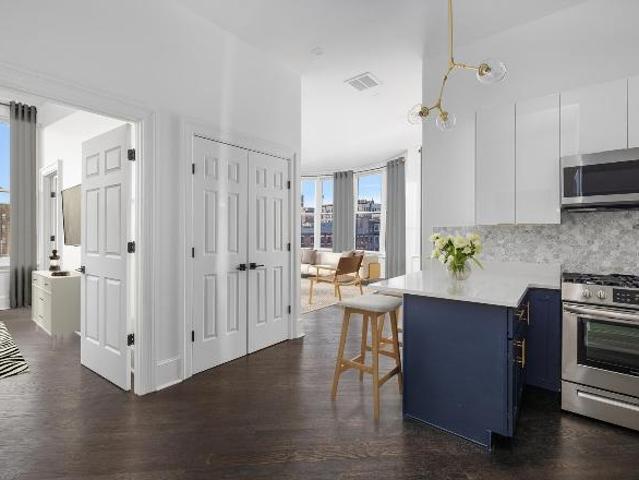 2 Br, 2 bath, Apartment 244 Weybosset Street