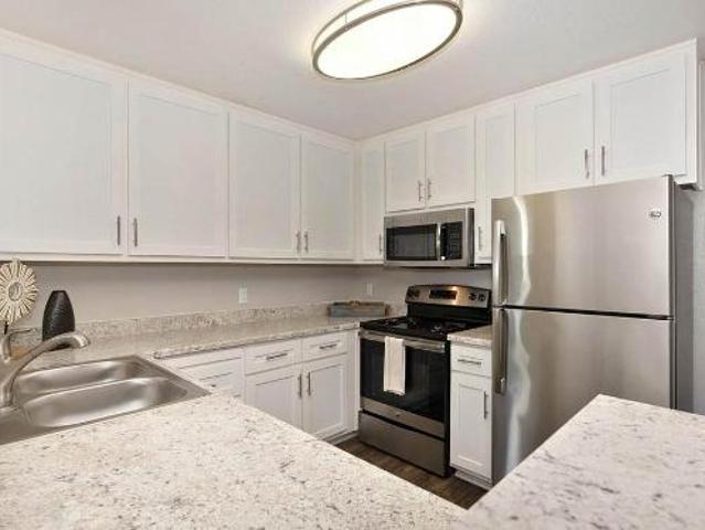 2 Br, 2 bath, Apartment 2450 Seamist Dr