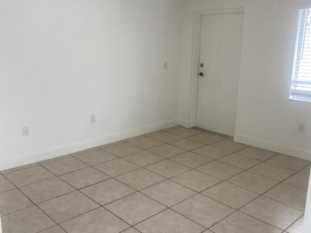 2 Br, 2 bath, Apartment 2405 West 78th Street