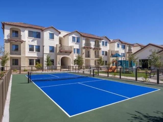 2 Br, 2 bath, Apartment 24100 N 19th Ave