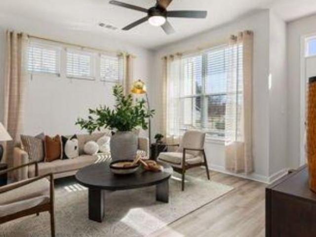2 Br, 2 bath, Apartment 2421 Sanders Ave