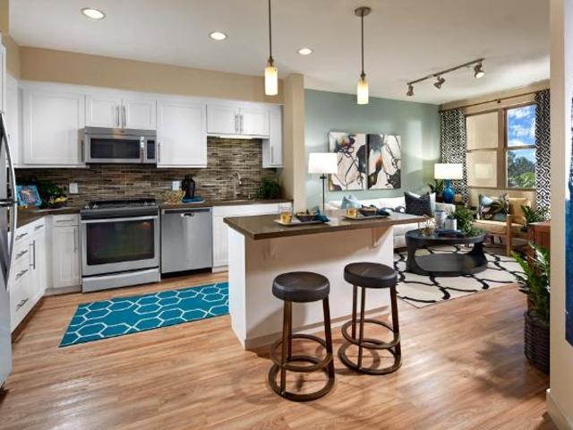 2 Br, 2 bath, Apartment 24391 Avenida De La Carlota