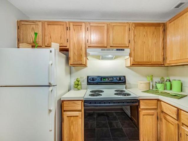 2 Br, 2 bath, Apartment 24 Oyster Bay Rd
