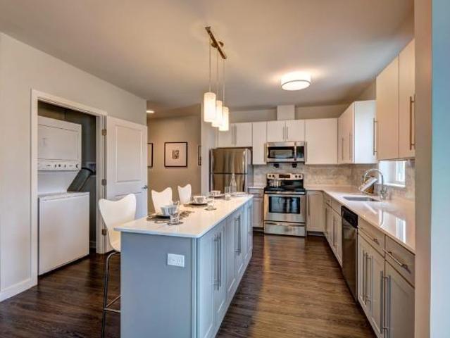 2 Br, 2 bath, Apartment 24 Post Road