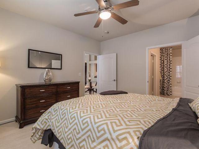 2 Br, 2 bath, Apartment 250 Station Circle