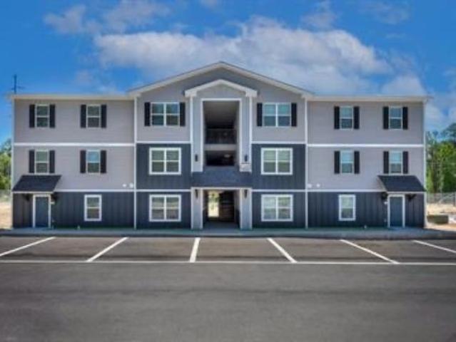 2 Br, 2 bath, Apartment 2512 Otter Run