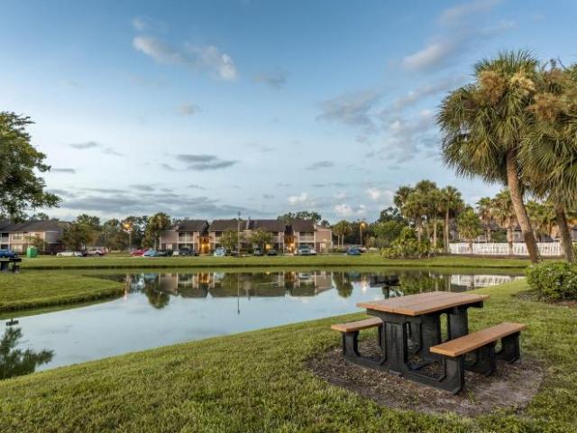 2 Br, 2 bath, Apartment 26675 Players Circle