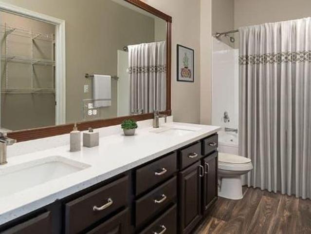 2 Br, 2 bath, Apartment 2604 Rockport Ln
