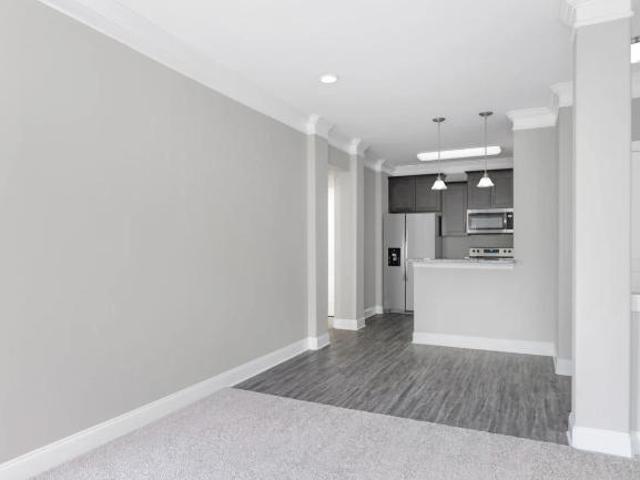 2 Br, 2 bath, Apartment 2605 Lowell Rd