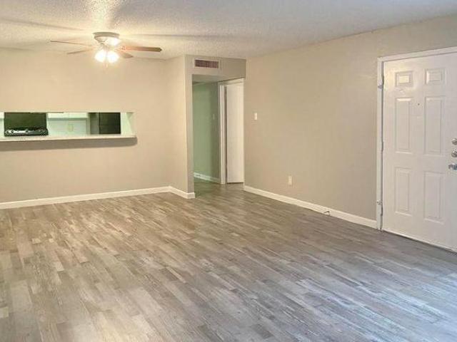 2 Br, 2 bath, Apartment 2749 Northaven Rd