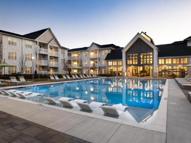 2 Br, 2 bath, Apartment 2789 Satellite Blvd
