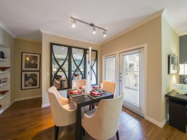 2 Br, 2 bath, Apartment 2707 N Fitzhugh Ave
