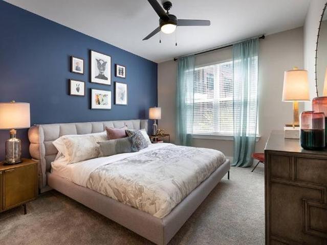 2 Br, 2 bath, Apartment 2855 Crescent Parkway