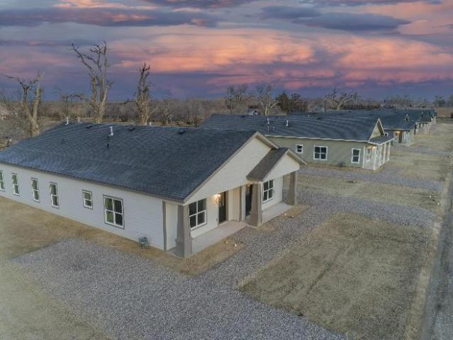 2 Br, 2 bath, Apartment 28671 County Road 24