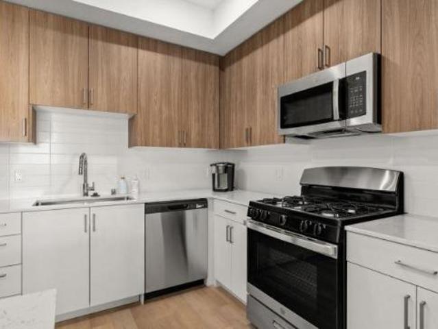 2 Br, 2 bath, Apartment 2801 Grewal Pkwy