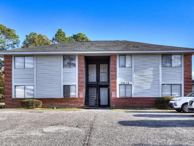 2 Br, 2 bath, Apartment 2810 Thomas Lane