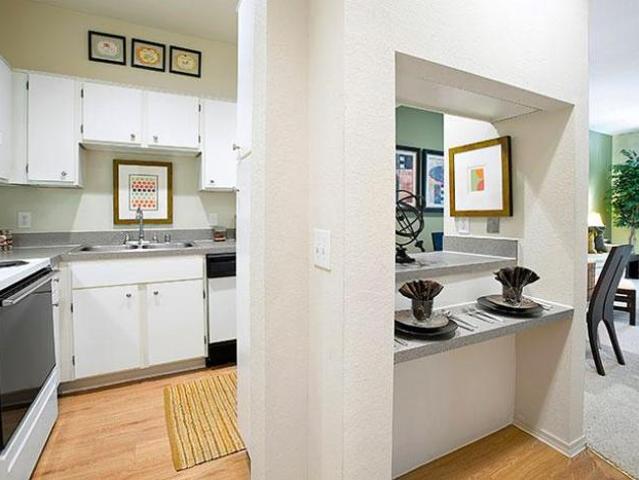2 Br, 2 bath, Apartment 2815 Allen Street, Suite 120