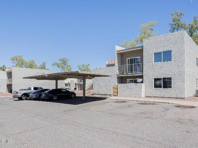 2 Br, 2 bath, Apartment 2826 E Monte Cristo Avenue