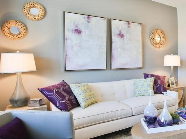 2 Br, 2 bath, Apartment 2828 Woodside Street
