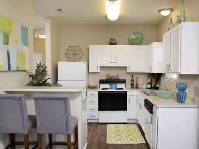 2 Br, 2 bath, Apartment 2901 Calliope Way