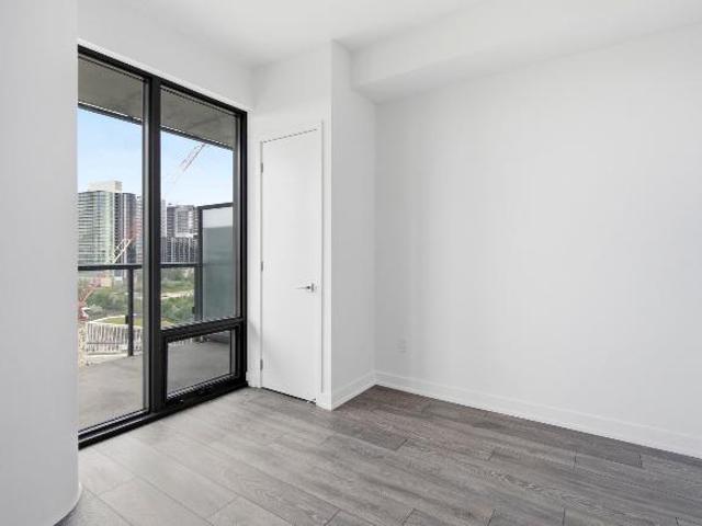 2 Br, 2 bath, Apartment 29 Green Trail Court