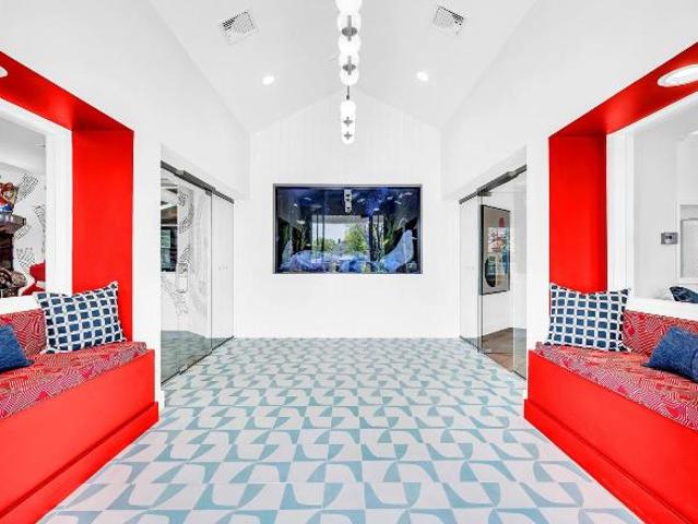 2 Br, 2 bath, Apartment 2 Liberty Ln