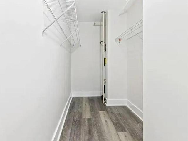 2 Br, 2 bath, Apartment 2 Los Angeles St