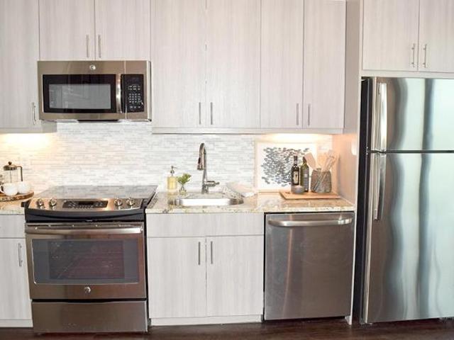 2 Br, 2 bath, Apartment 3075 Painted Lake Cir