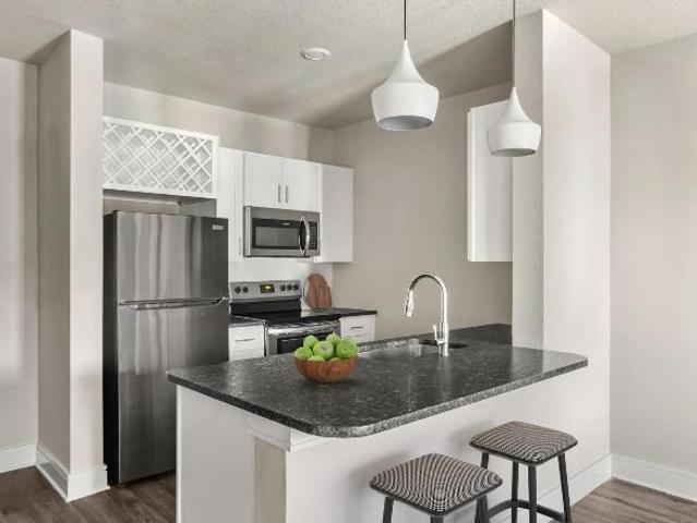 2 Br, 2 bath, Apartment 3000 Cypress Lk Rd