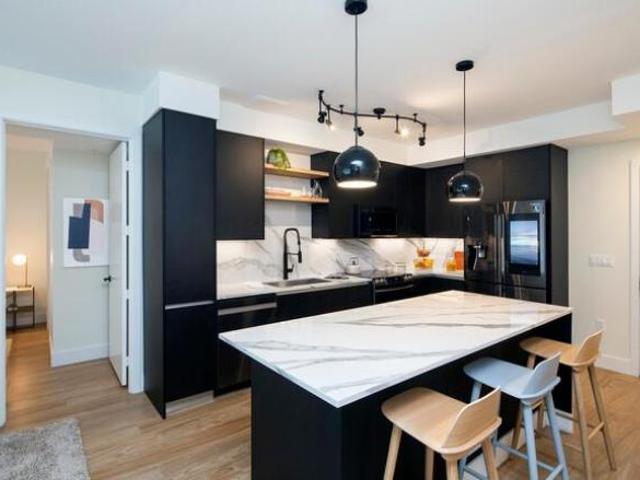 2 Br, 2 bath, Apartment 3000 NE 2nd Avenue