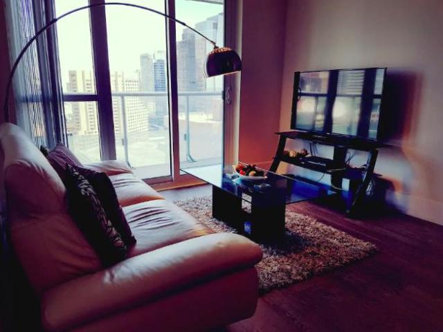 2 Br, 2 bath, Apartment 300 Front St W