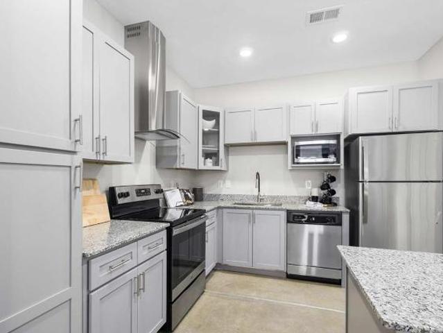 2 Br, 2 bath, Apartment 300 Hickory Trace Lane