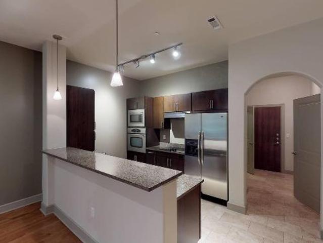 2 Br, 2 bath, Apartment 300 2nd Avenue