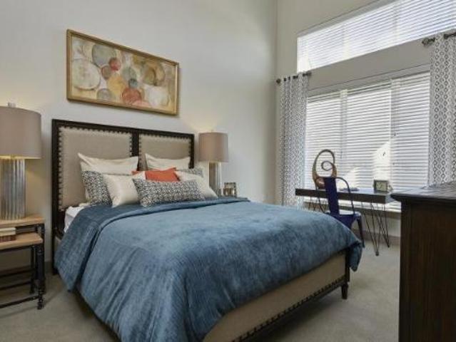 2 Br, 2 bath, Apartment 3033 Ohio Drive