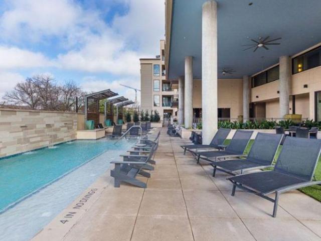 2 Br, 2 bath, Apartment 3030 Hester Avenue