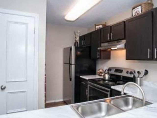 2 Br, 2 bath, Apartment 3100 Sweetwater Rd