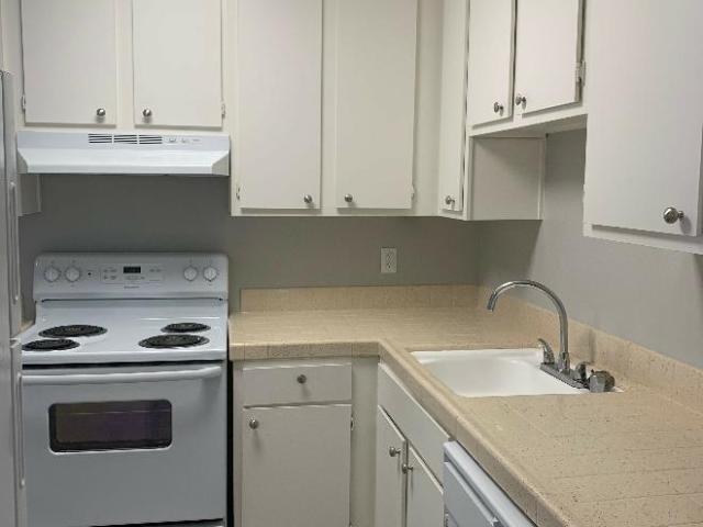 2 Br, 2 bath, Apartment 3101 Buchanan Road