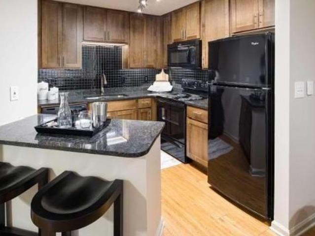 2 Br, 2 bath, Apartment 3131 N Druid Hills Road
